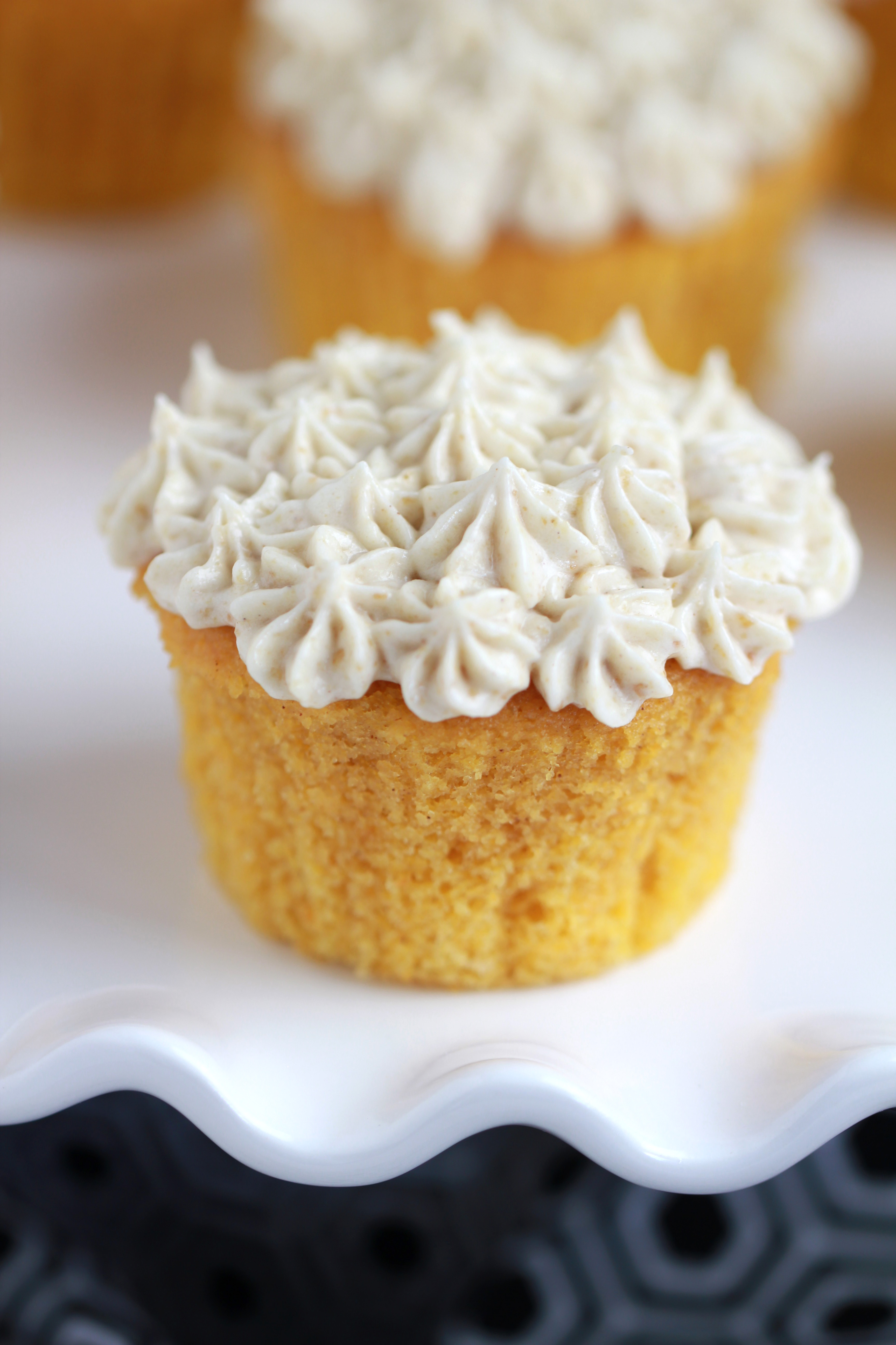 Pumpkin Spice Cupcakes with Cinnamon Graham Icing - Chips & Pepper